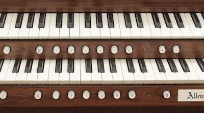Allen Organ Genisys G100 Church Organ
