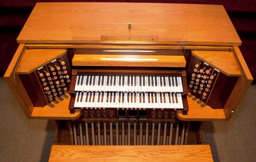 Allen Organ Installations St. Thomas the Apostle Catholic Church ...